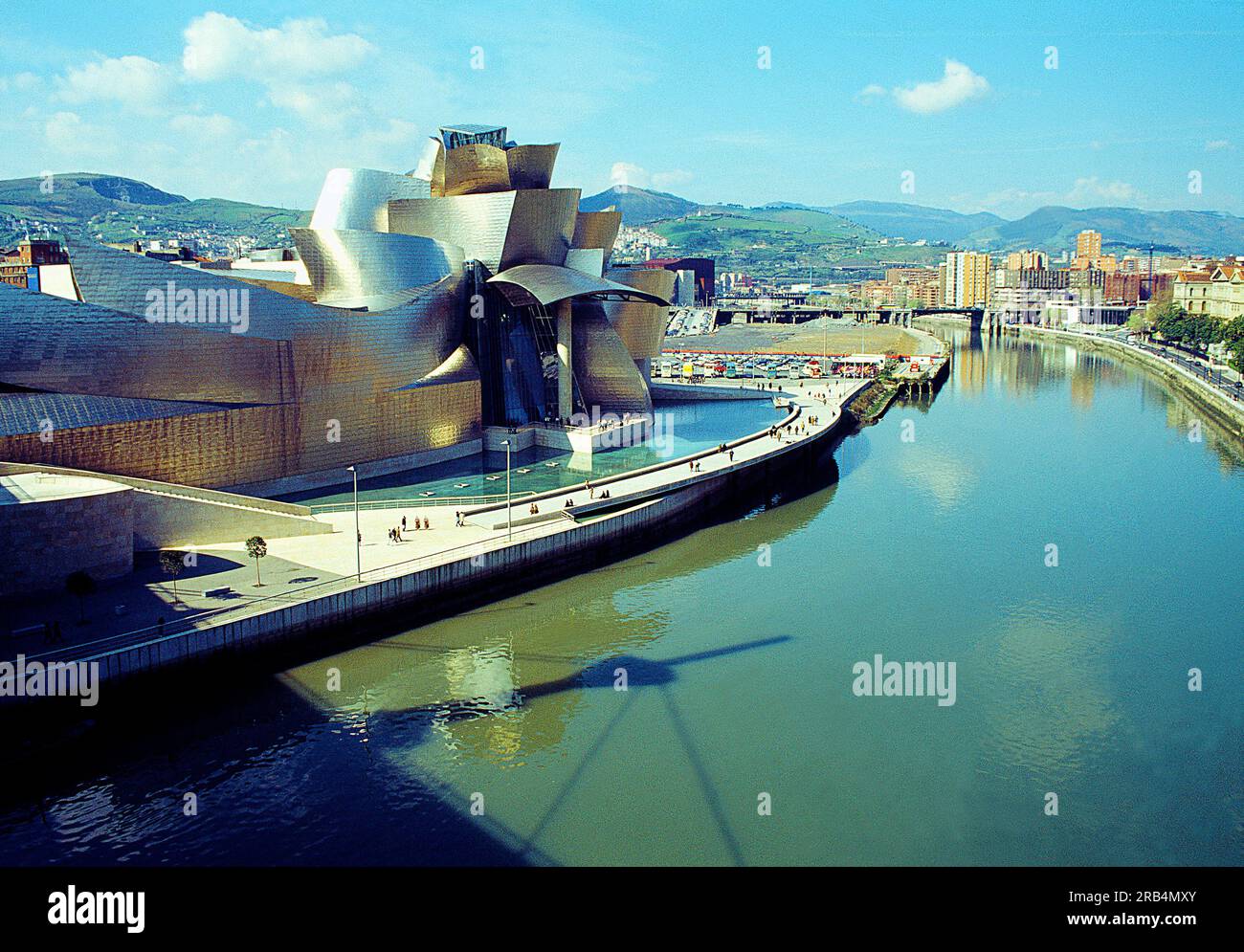Guggenheim museos hi-res stock photography and images - Alamy