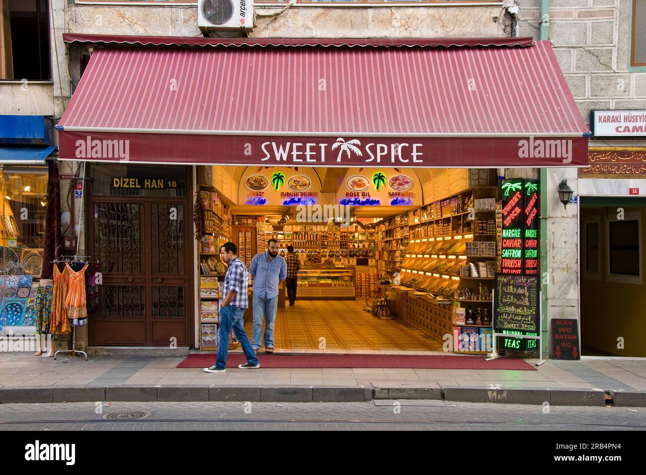 Spice shop. Istanbul. Turkey Stock Photo - Alamy