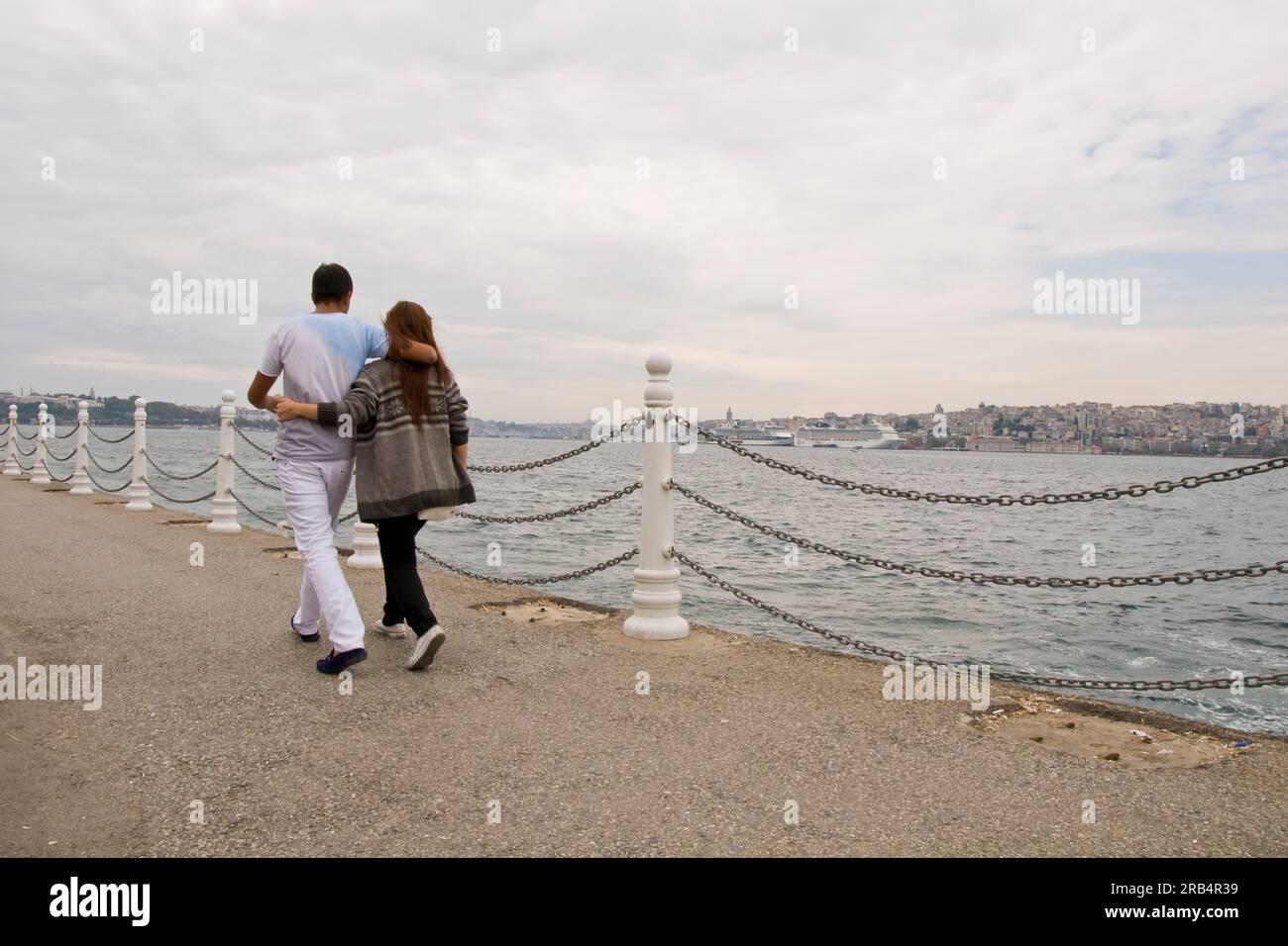 Back hug hi-res stock photography and images - Alamy