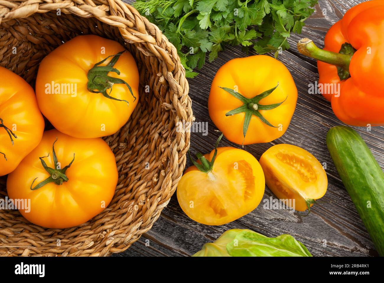 Rustic tomato background hi-res stock photography and images - Alamy