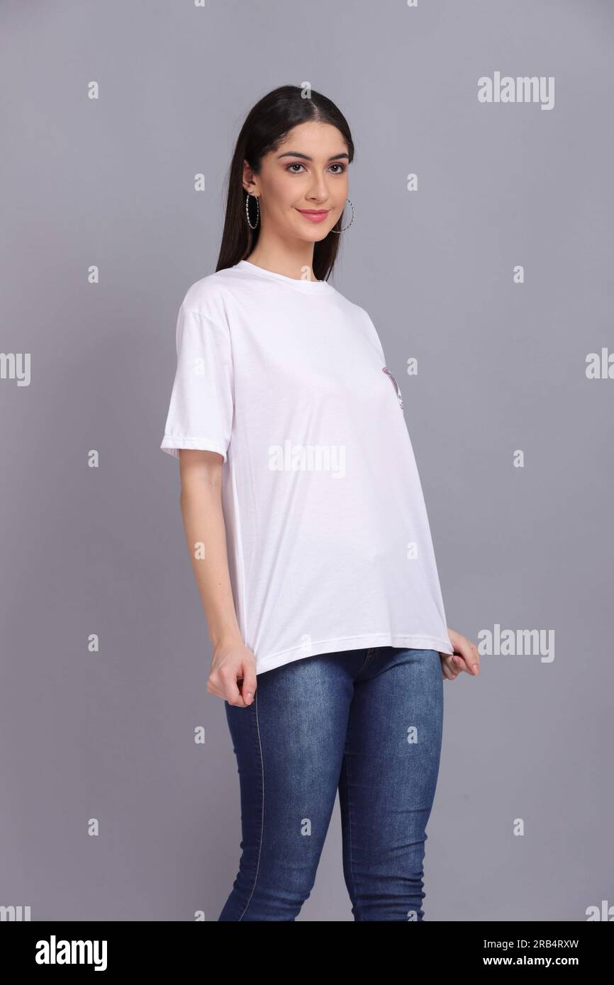 Model in vintage logo t shirt hi-res stock photography and images - Alamy