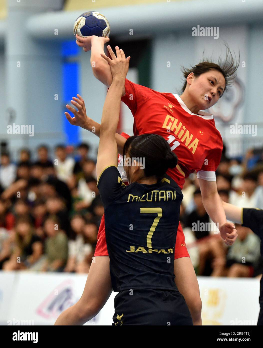 Hong Kong, China. 7th July, 2023. Liu Xuedan (top) of China competes ...