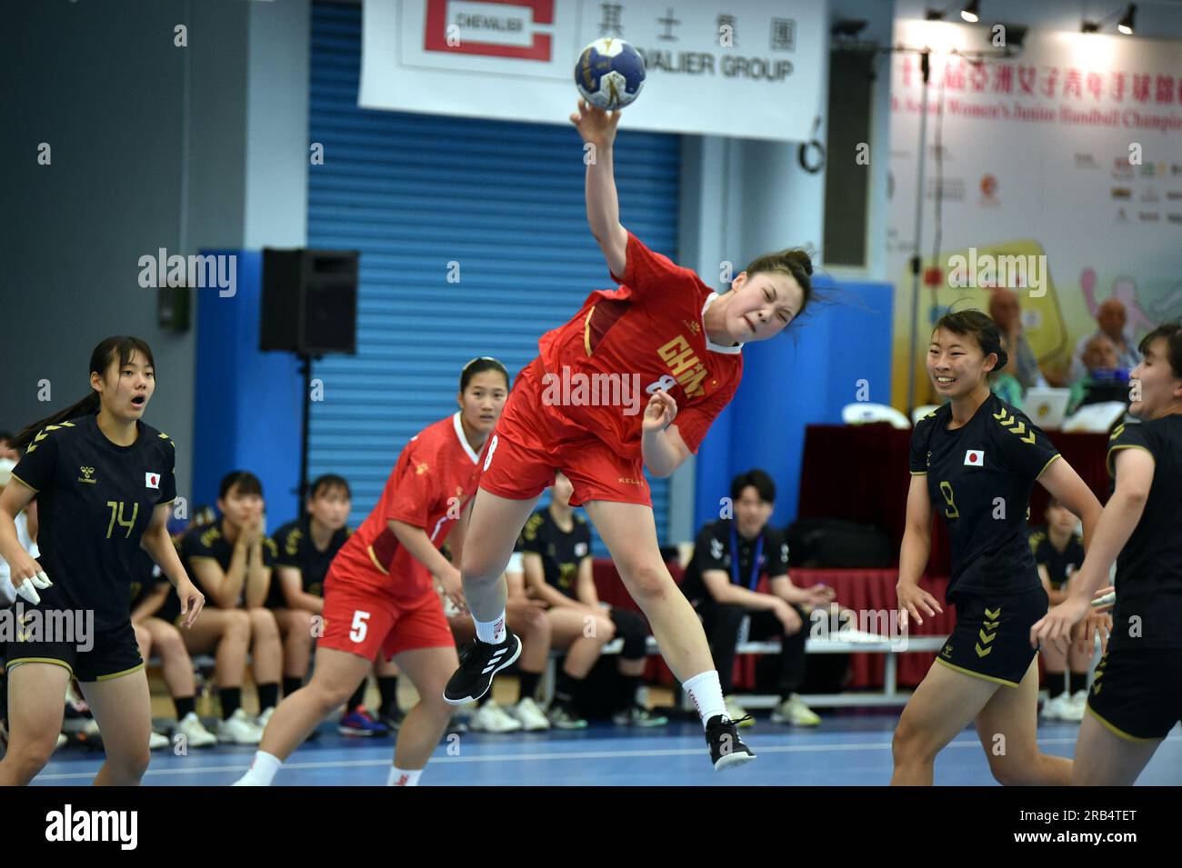 Hong Kong, China. 7th July, 2023. Liang Jing (C) of China competes ...