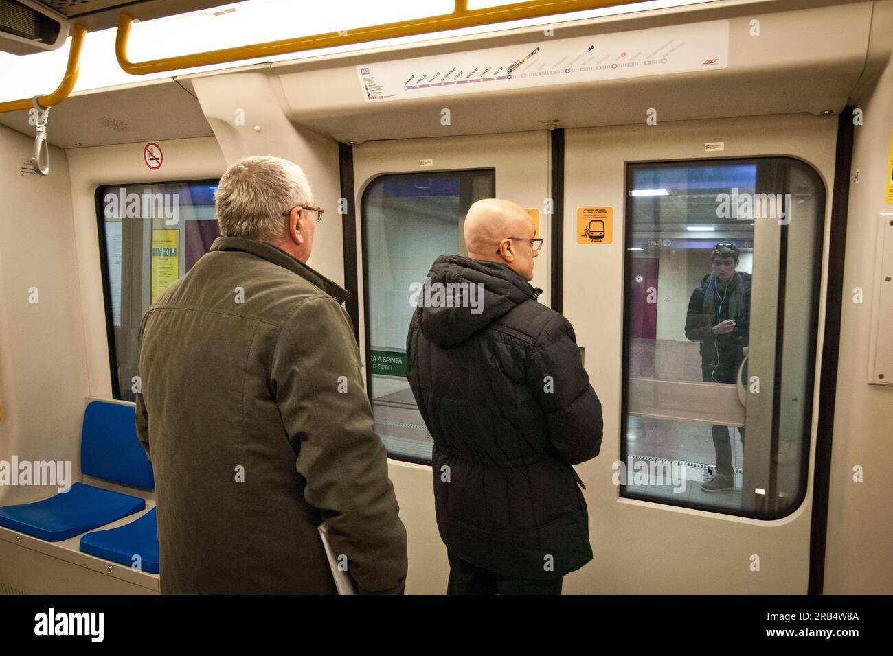 M5. Milan metro line 5 Stock Photo - Alamy