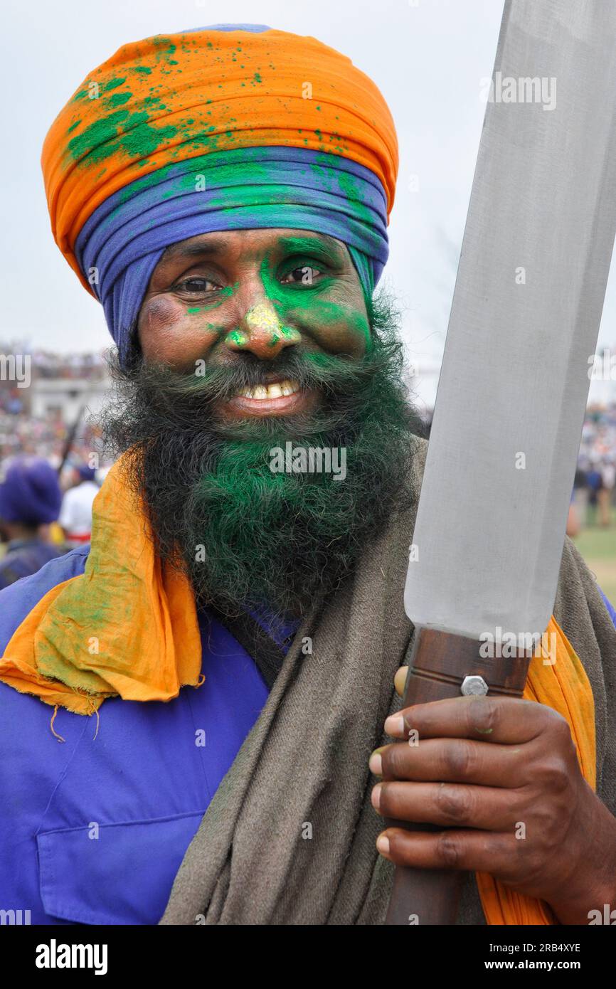 Punjab traditional clothes hi-res stock photography and images - Alamy