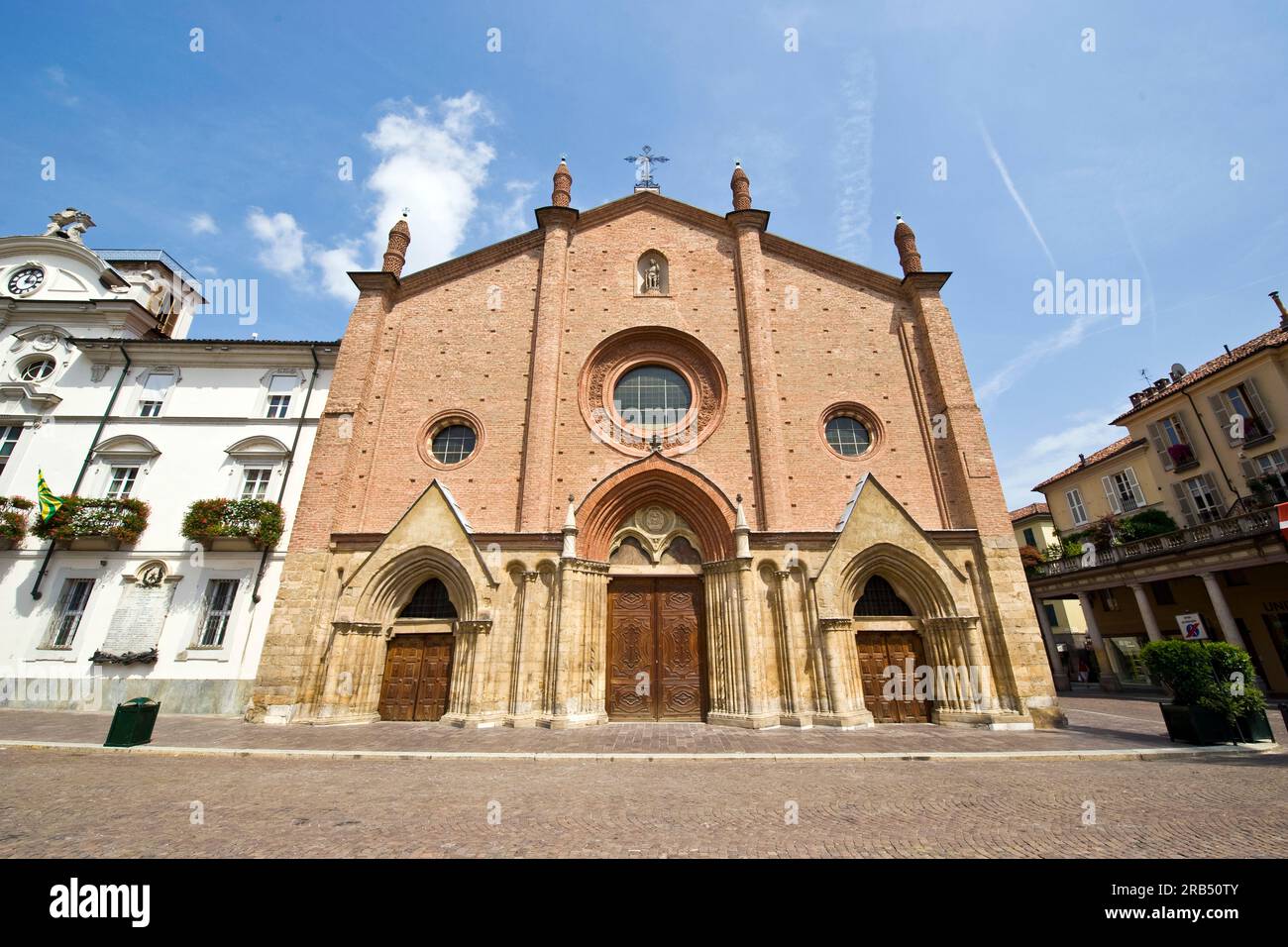 Asti buildings hi-res stock photography and images - Alamy