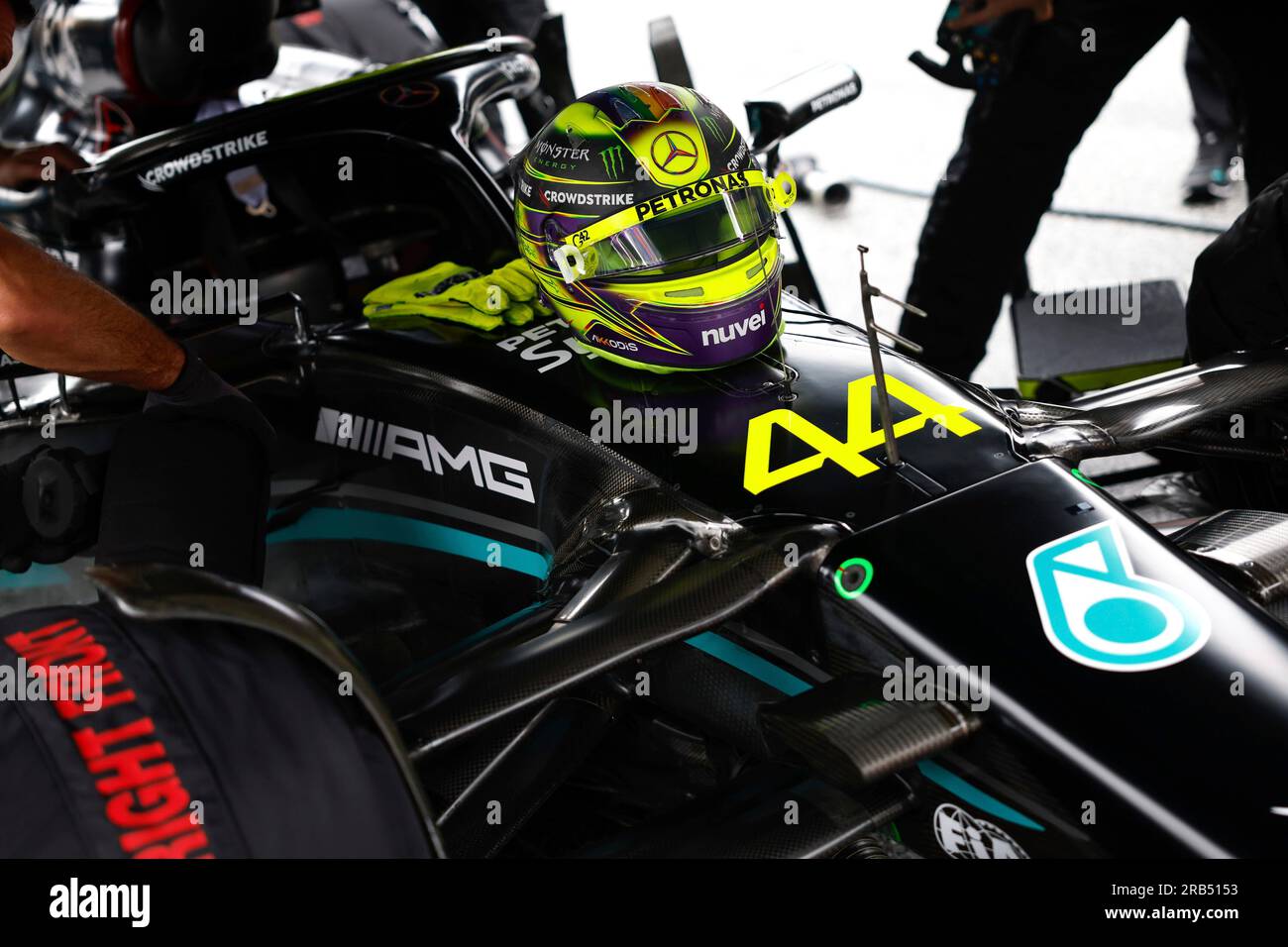 Helmet of #44 Lewis Hamilton (GBR, Mercedes-AMG Petronas F1 Team), F1 ...