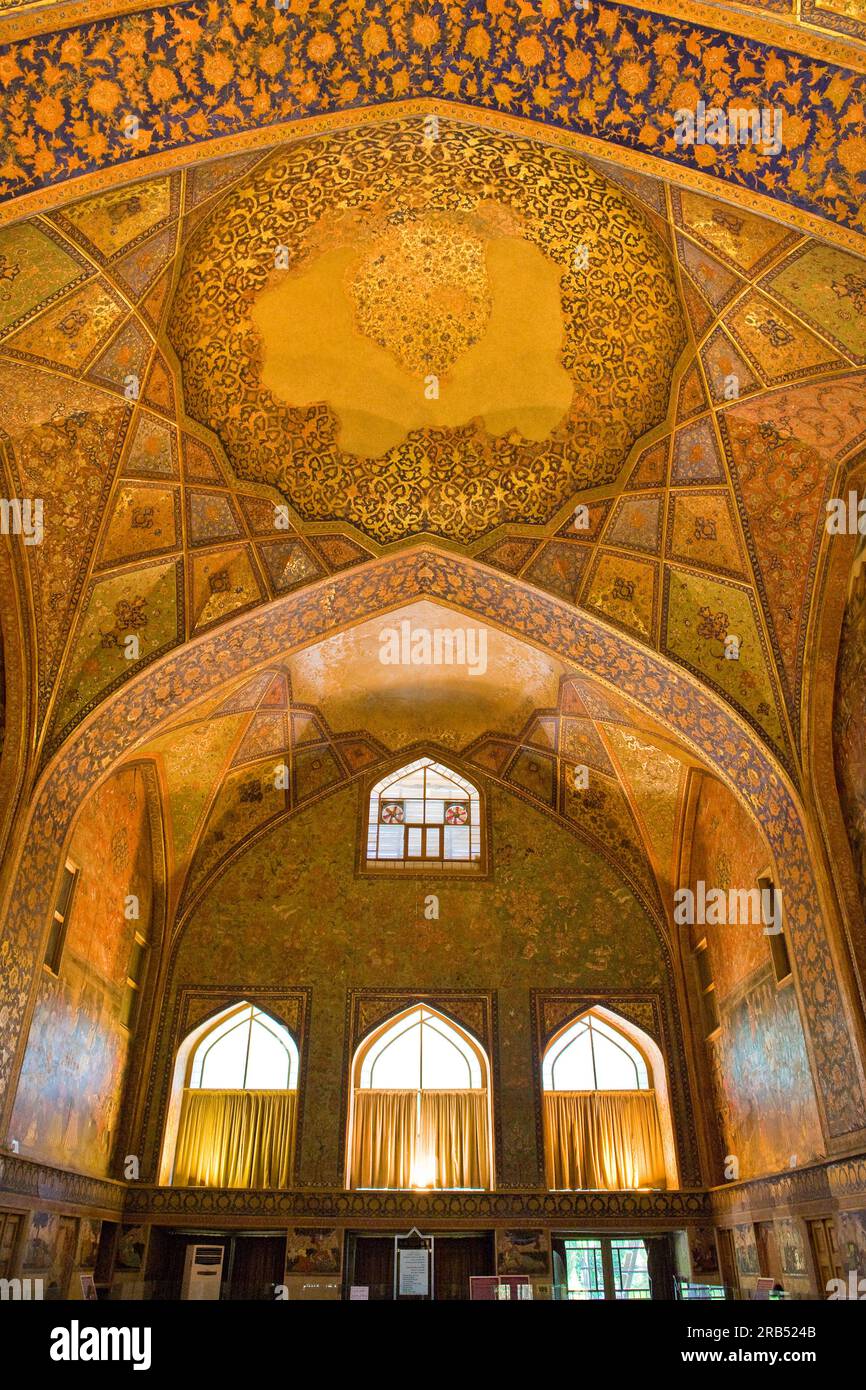 Chehel sotoun palace. isfahan. Iran Stock Photo - Alamy