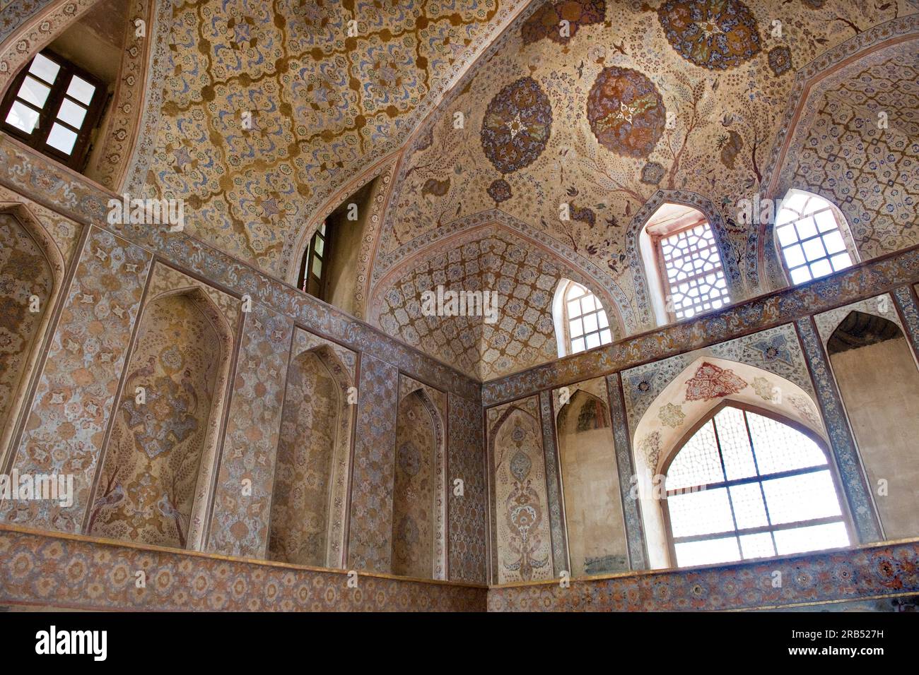 Iran. Isfahan. Ali Qapu palace Stock Photo - Alamy