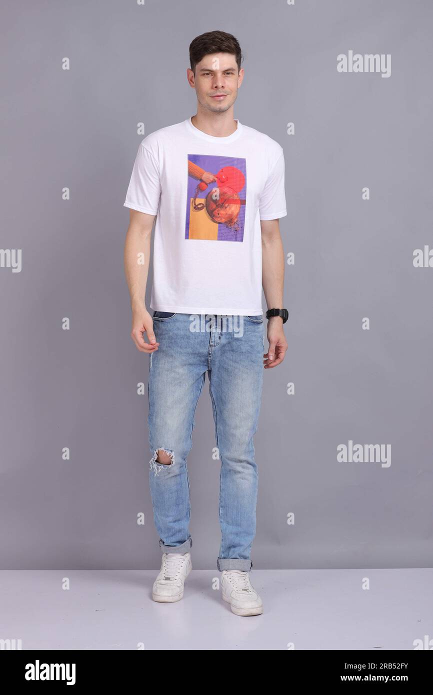 T shirt photoshoot hi-res stock photography and images - Alamy