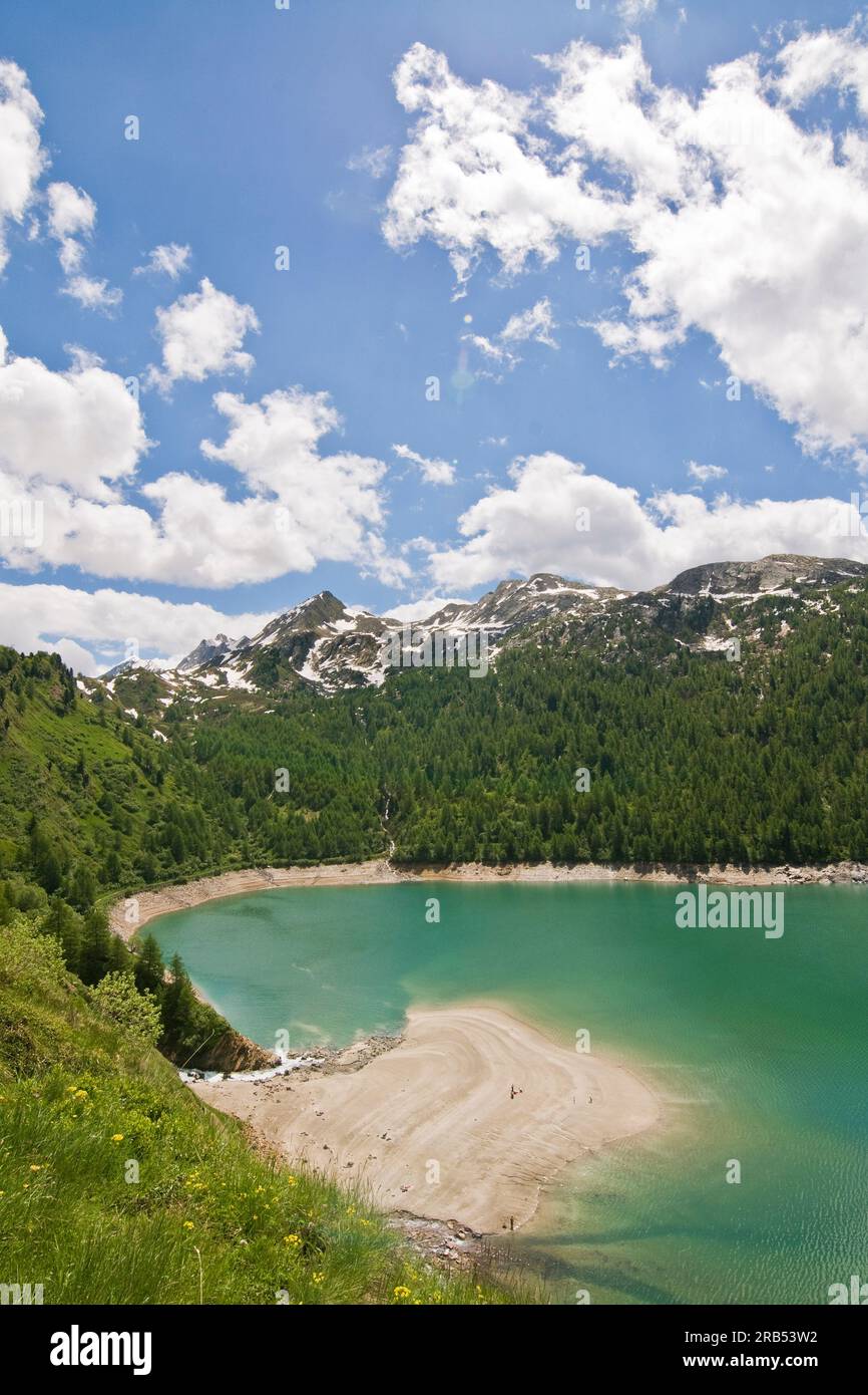 Ritom lake. quinto. priora valley. Switzerland Stock Photo - Alamy