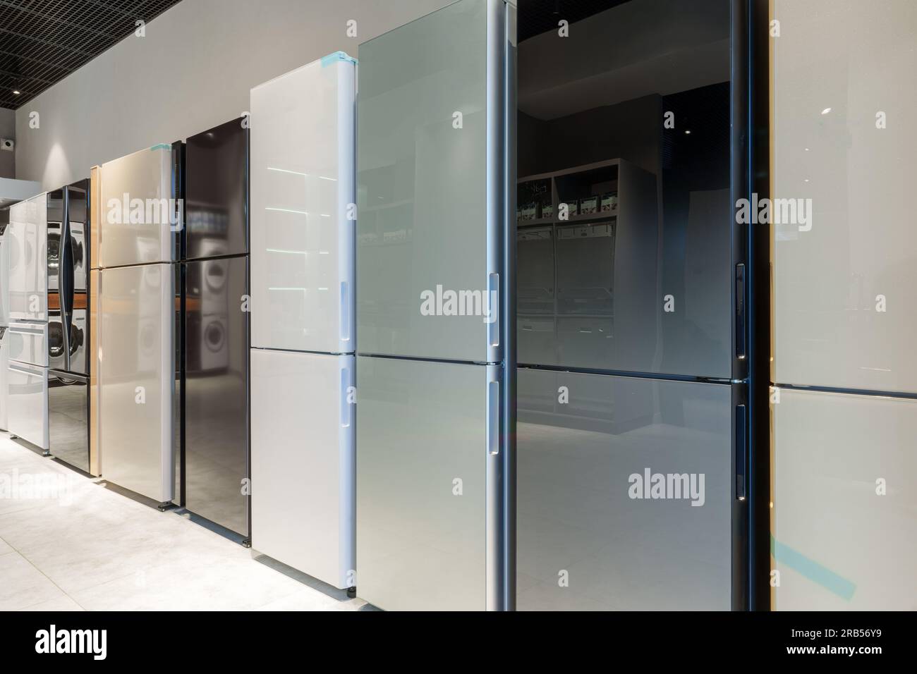 Fridges rows hi-res stock photography and images - Alamy