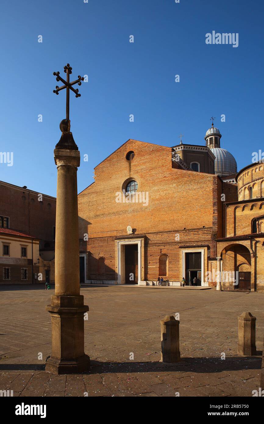Saint anthony cathedral in padua hi-res stock photography and images ...
