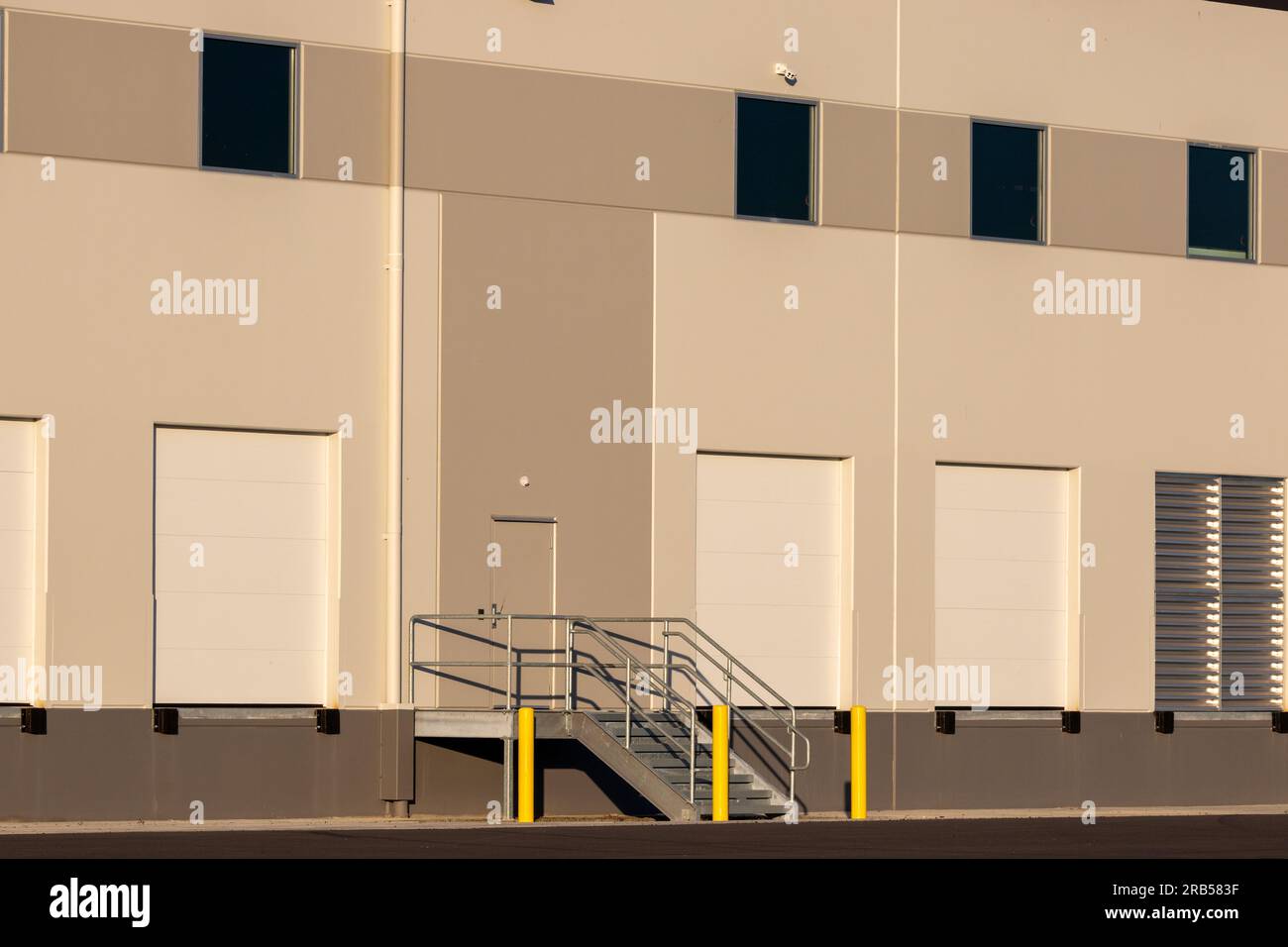 Loading dock in a industrial office park building Stock Photo - Alamy