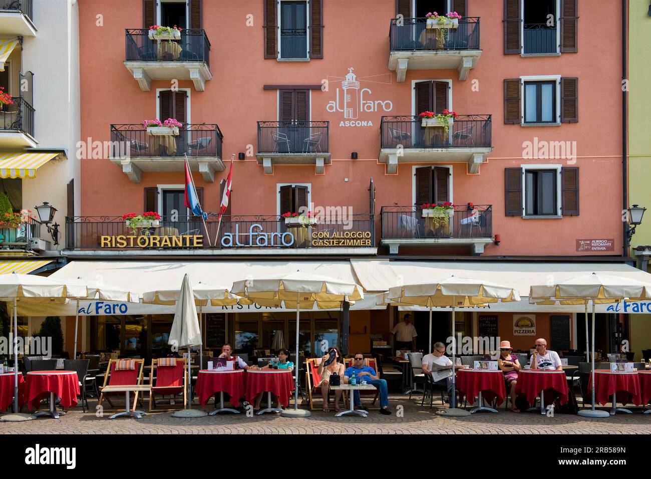 Faro restaurant hi-res stock photography and images - Alamy