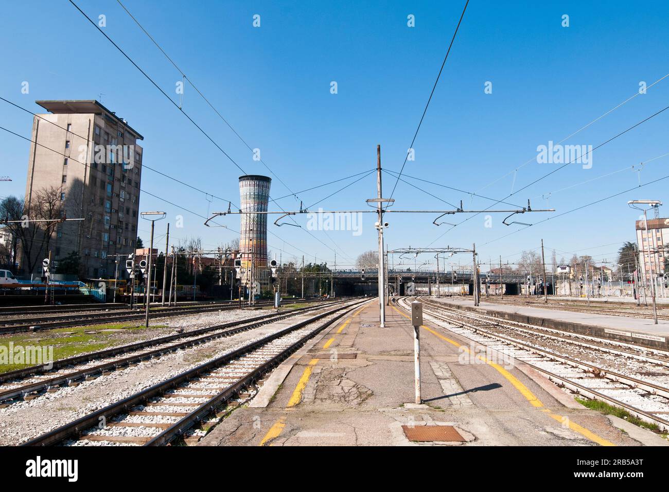 Italy. Milan. Porta Garibaldi railway station Stock Photo - Alamy