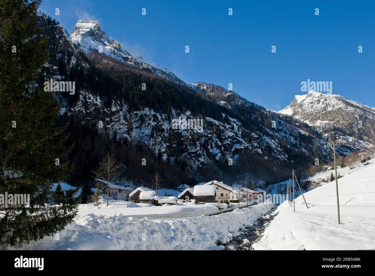 Val peccia hi-res stock photography and images - Alamy