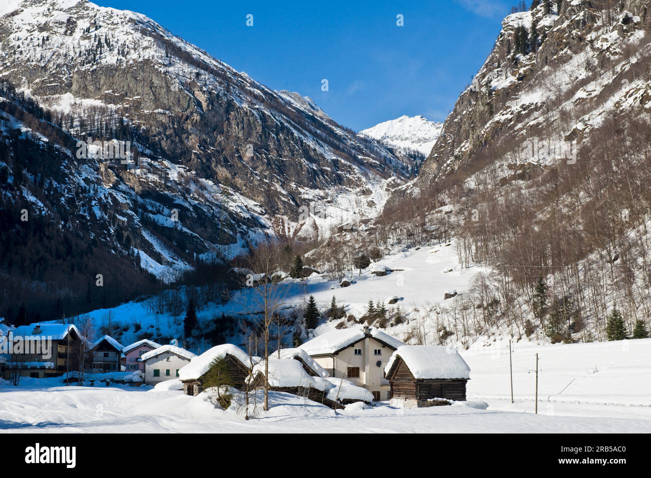 Val peccia hi-res stock photography and images - Alamy