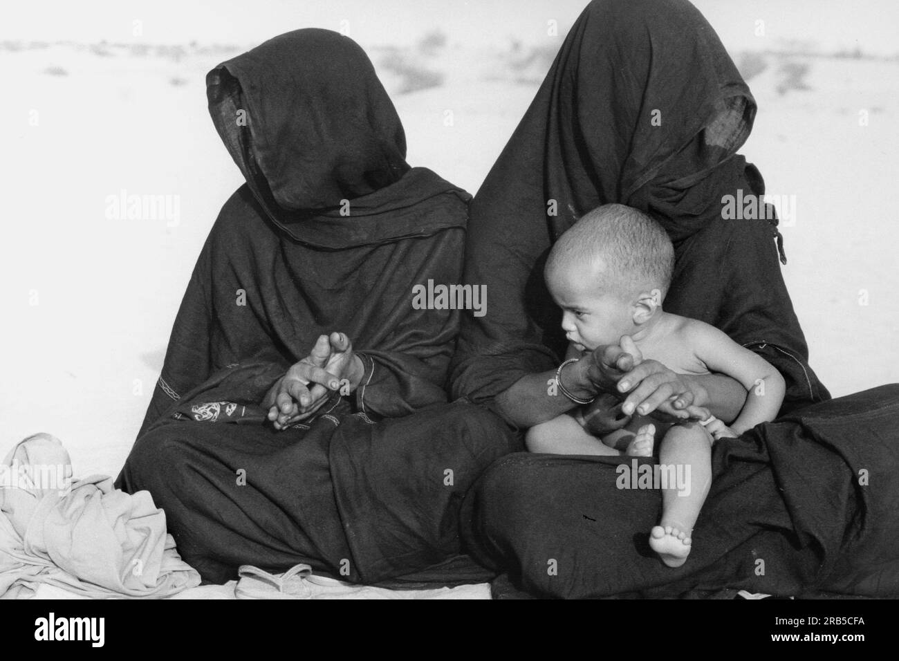 Tuareg women Black and White Stock Photos & Images - Alamy
