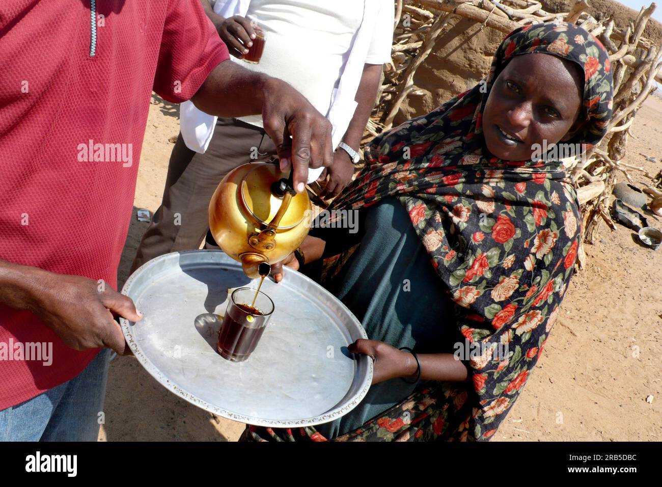 Tea. Bayuda Desert. Nubia. Sudan. North Africa Stock Photo - Alamy
