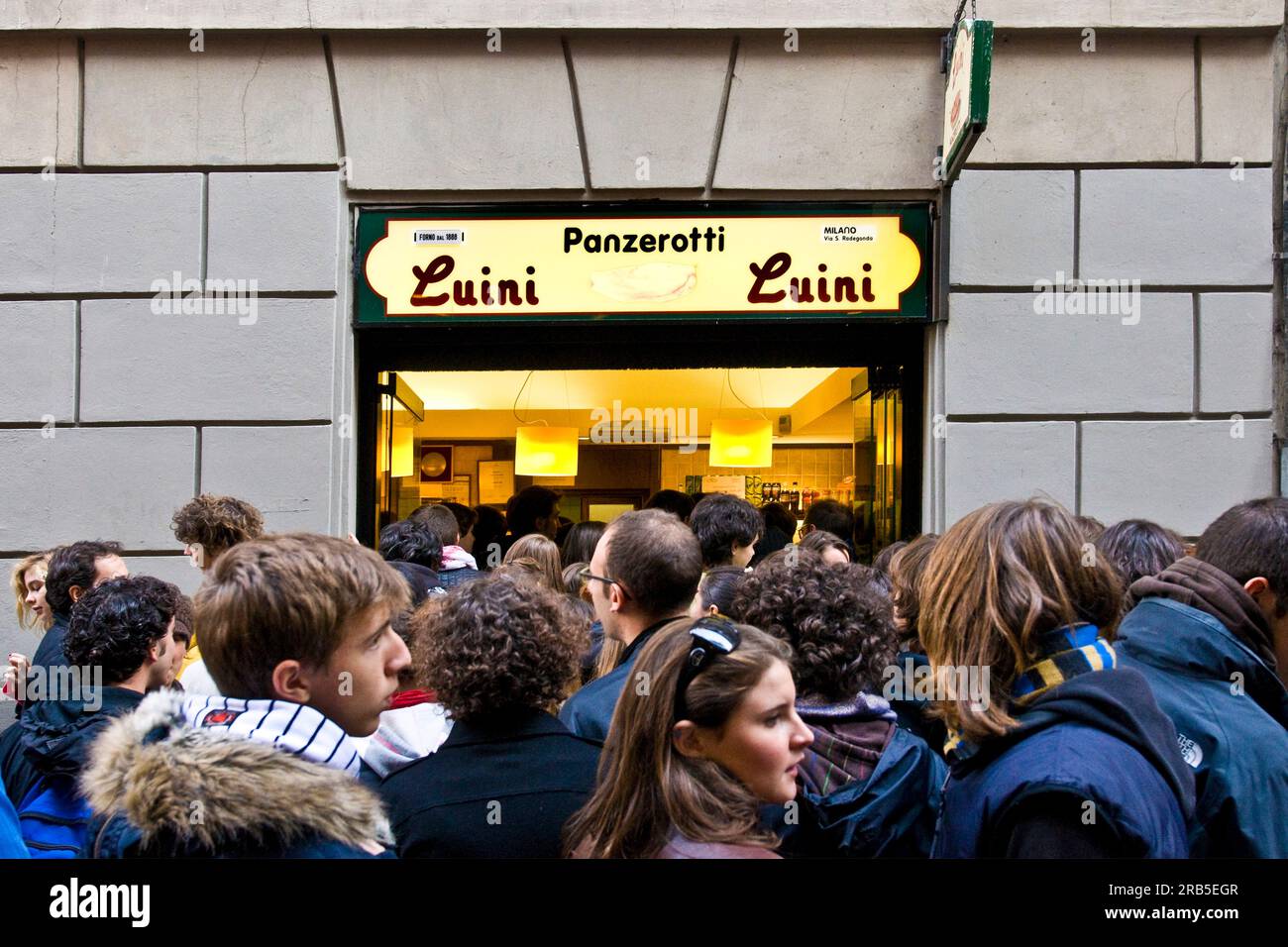 Panzerotti luini milan hi-res stock photography and images - Alamy