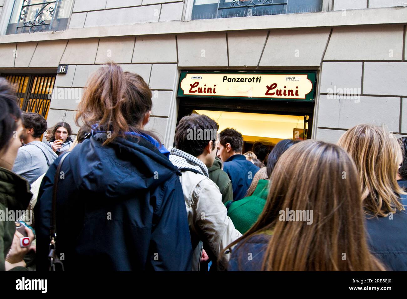 Panzerotti luini milan hi-res stock photography and images - Alamy