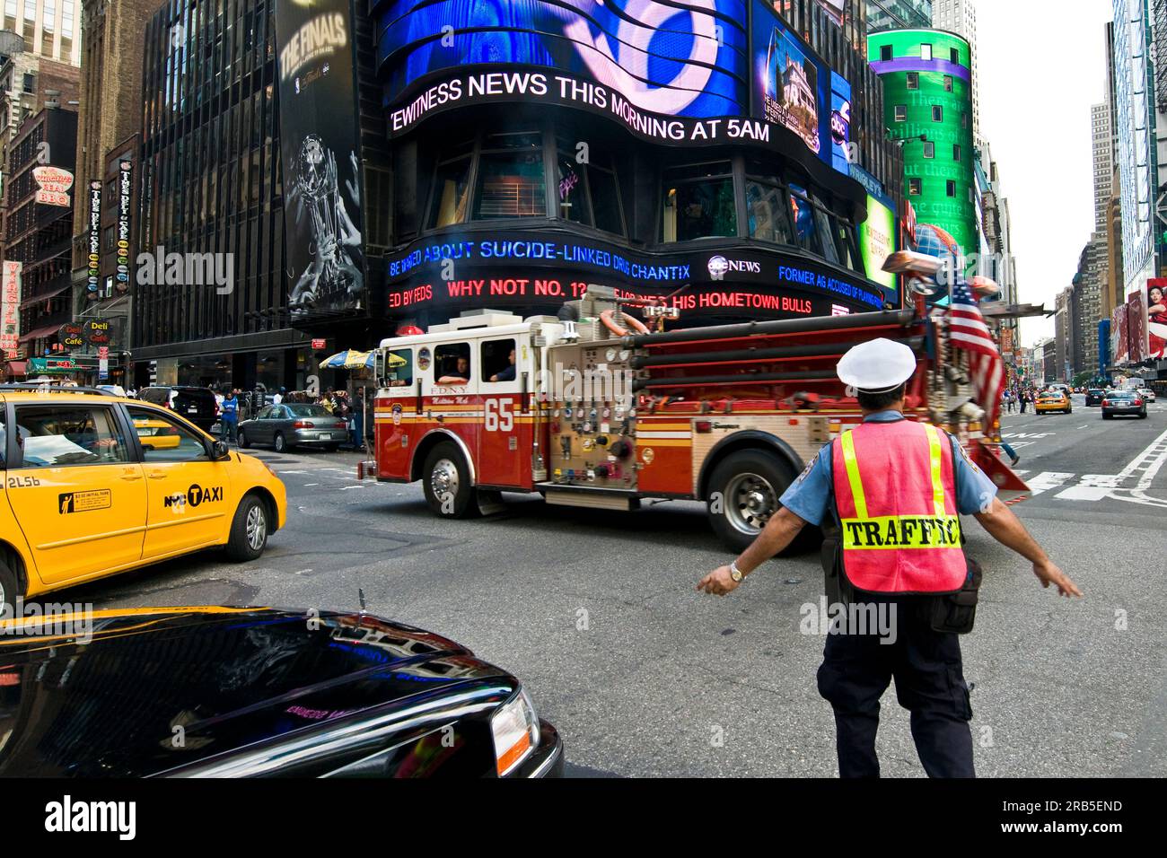 Times Square. Manhattan. New York City. Usa Stock Photo - Alamy