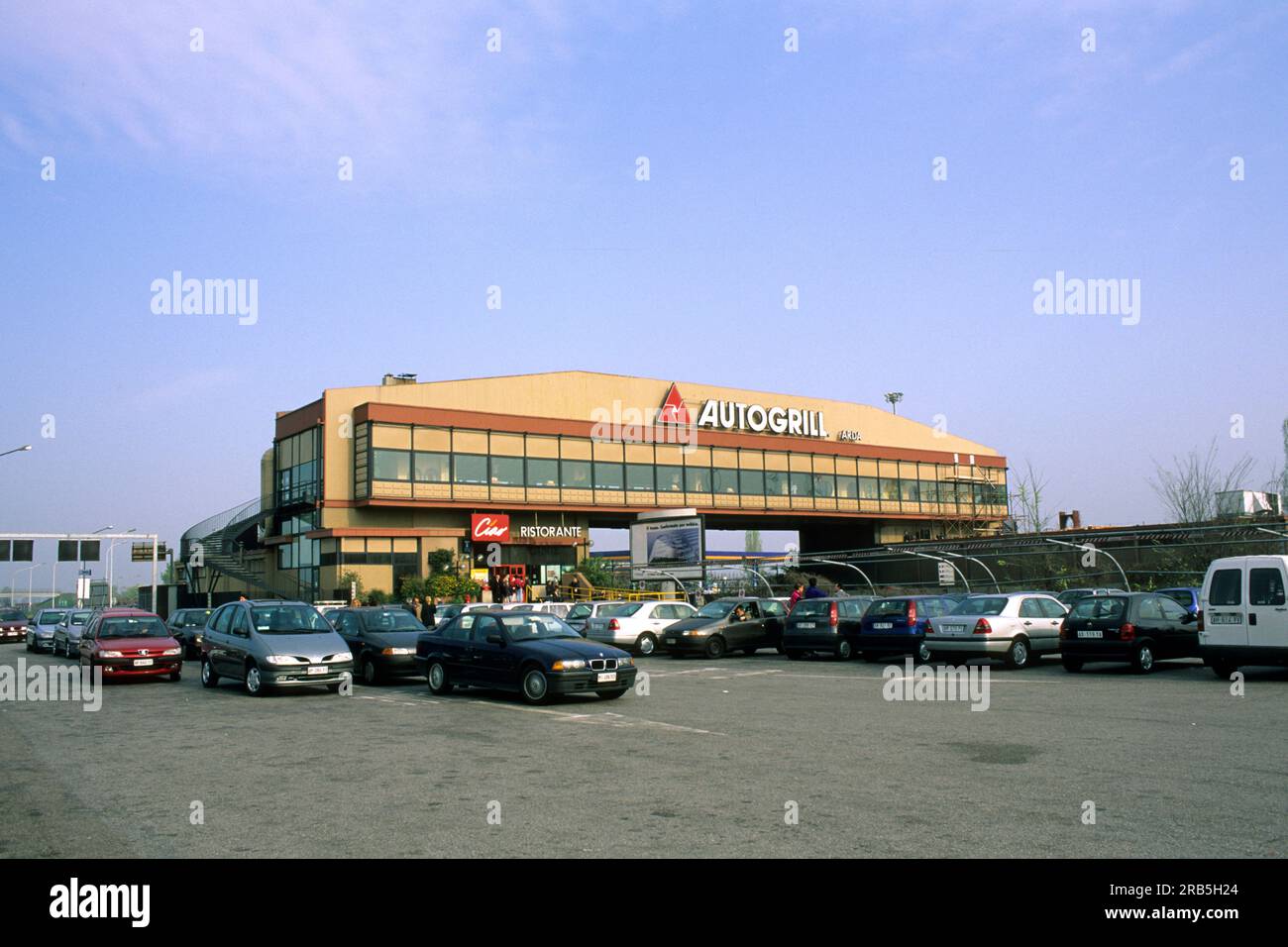 Building the motorway hi-res stock photography and images - Alamy