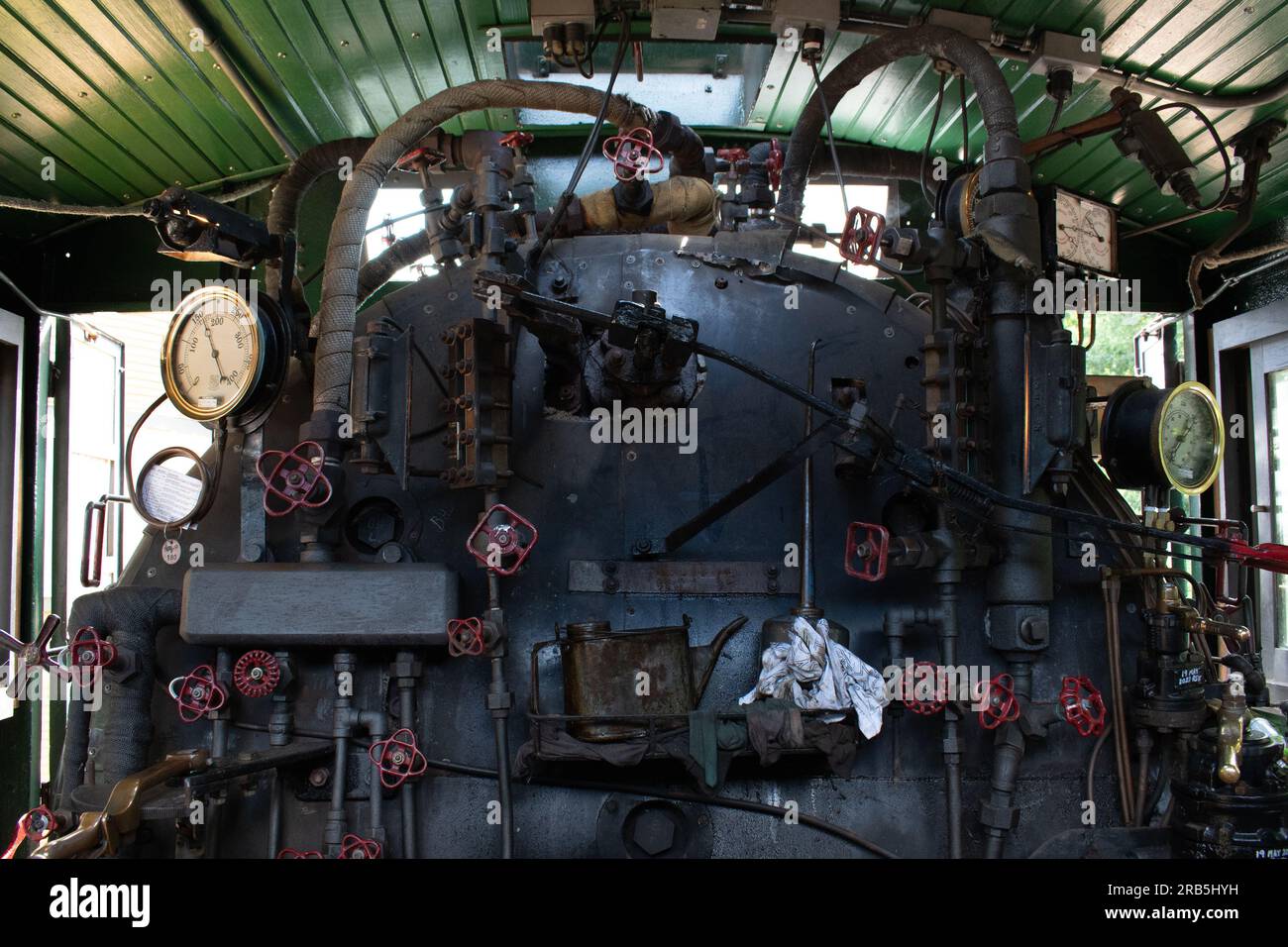 Steam train valves hi-res stock photography and images - Alamy