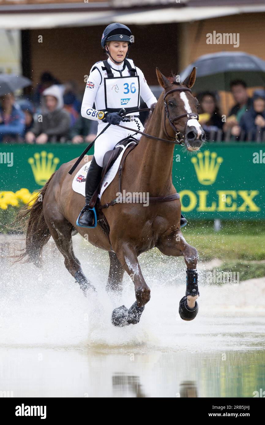 Yasmin ingham with banzai du loir hi-res stock photography and images ...