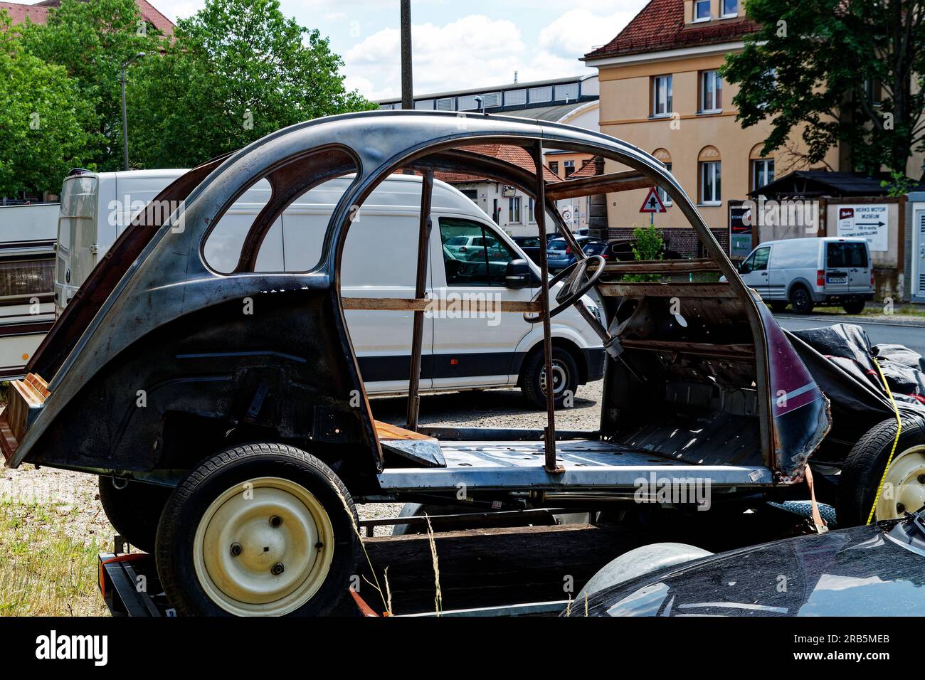 Vintage car crash historic hi-res stock photography and images - Alamy