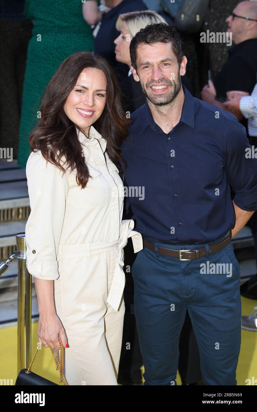 London, UK. Elizabeth Marsland and Kelvin Fletcher at The Wizard of Oz ...