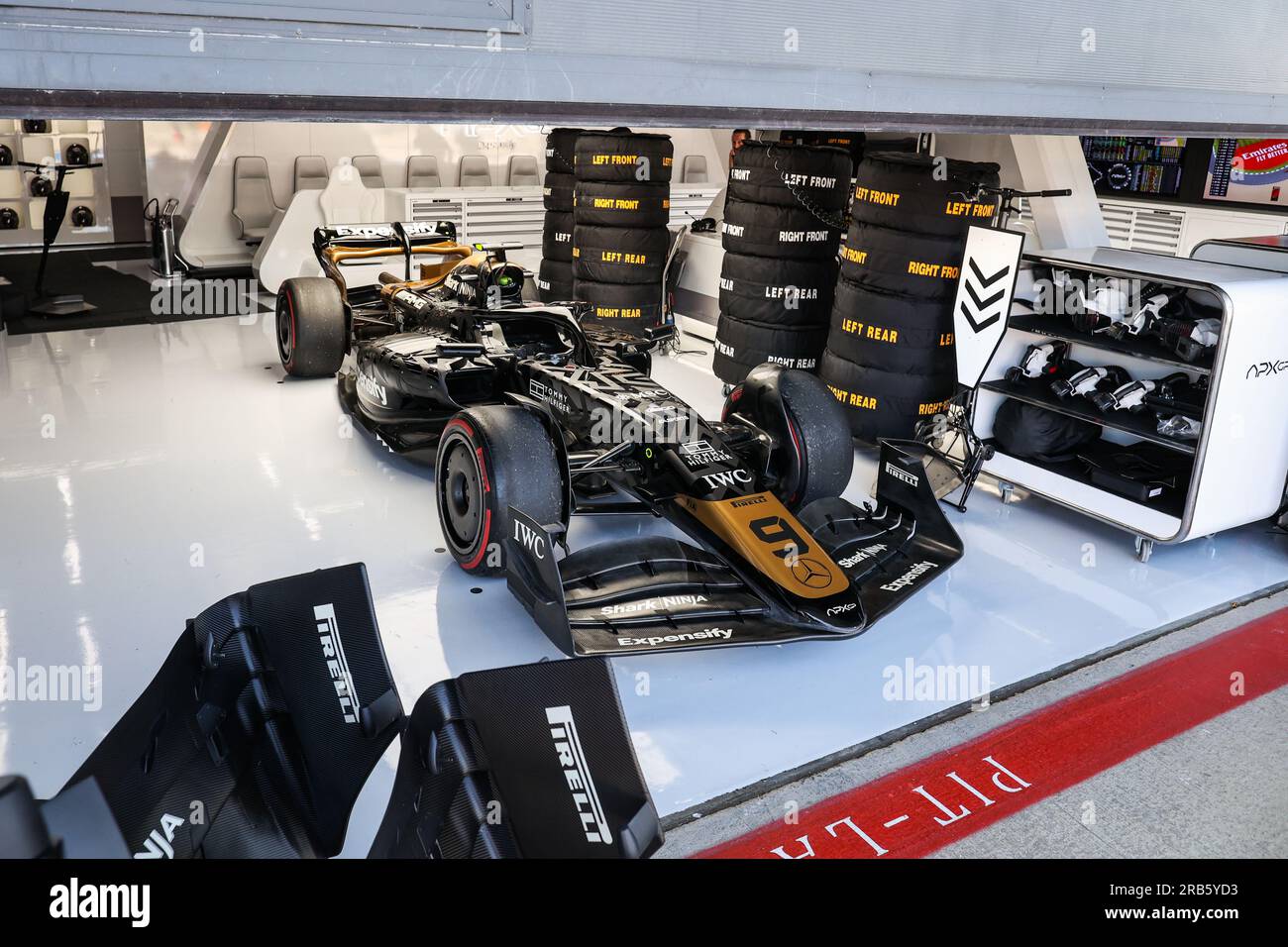 Apxgp car hi-res stock photography and images - Alamy