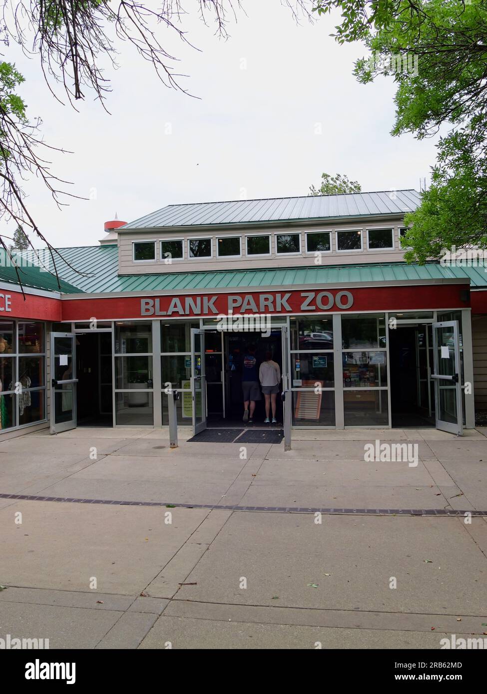 Blank Park Zoo Entrance