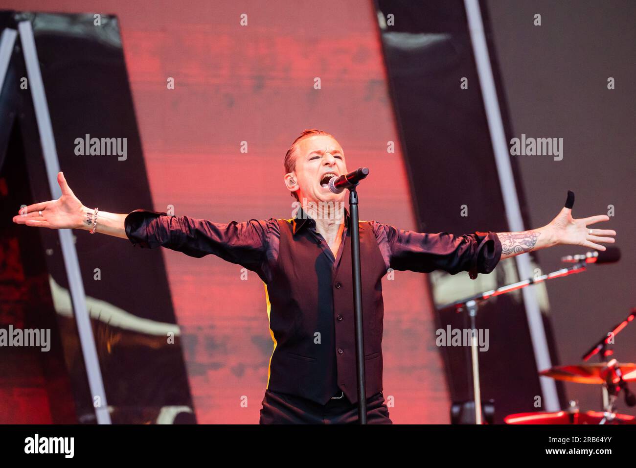 Dave gahan depeche 2023 hi-res stock photography and images - Alamy