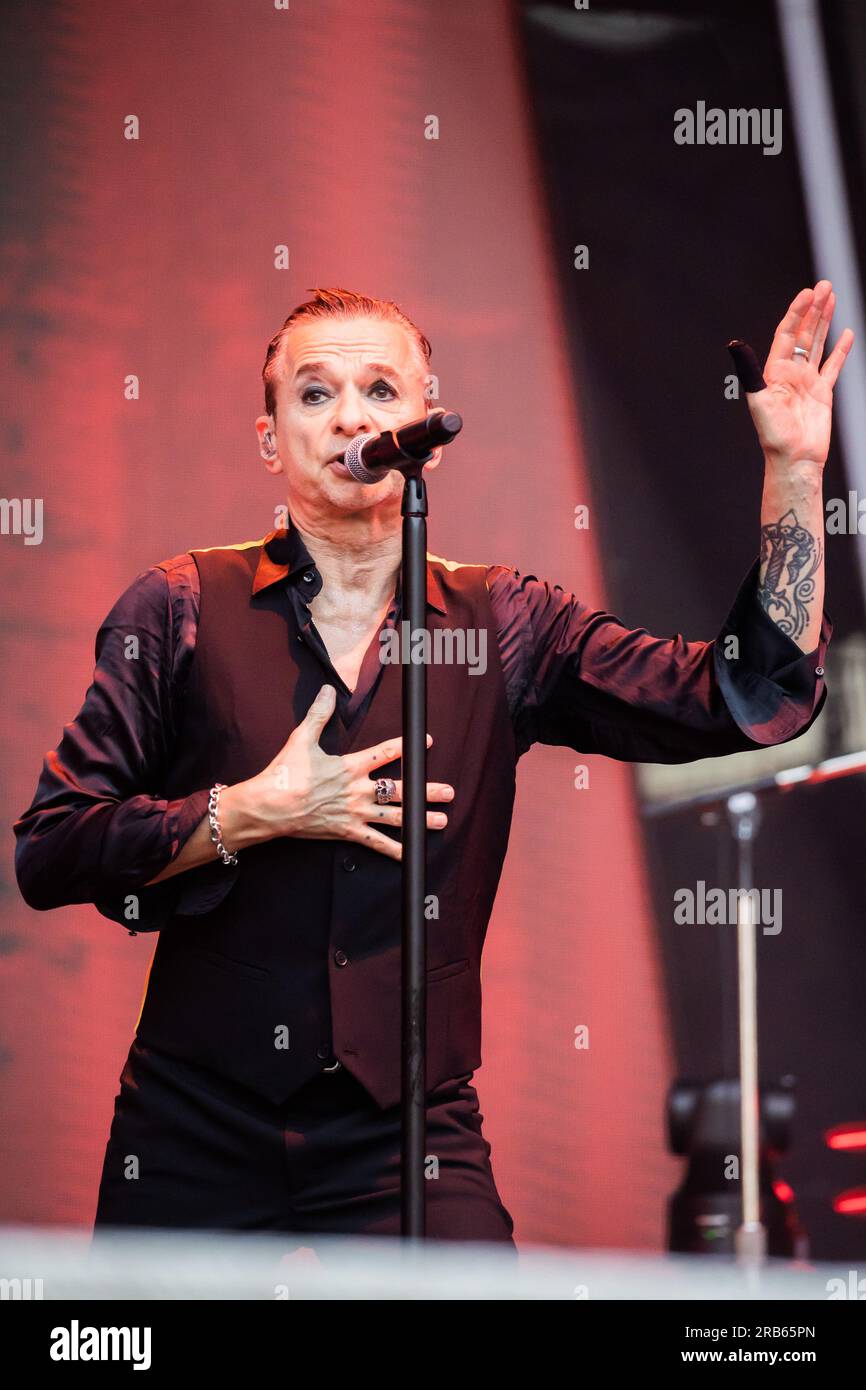 Dave gahan depeche 2023 hi-res stock photography and images - Alamy