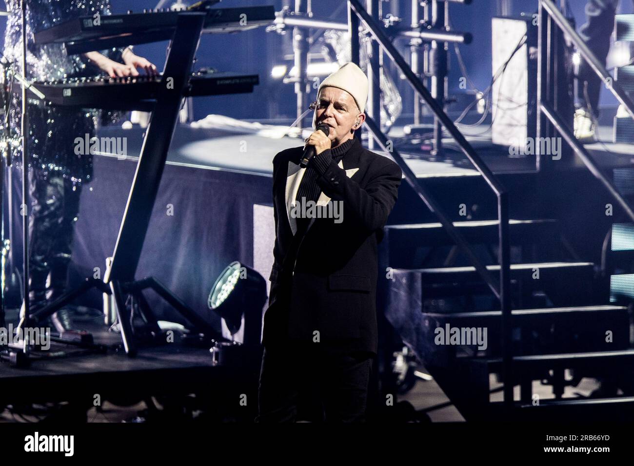 Singer neil tennant hi-res stock photography and images - Alamy
