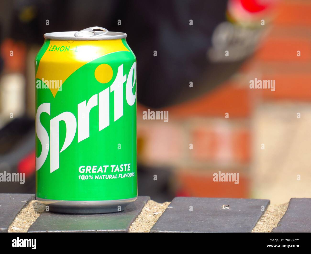 Sprite logo hi-res stock photography and images - Alamy