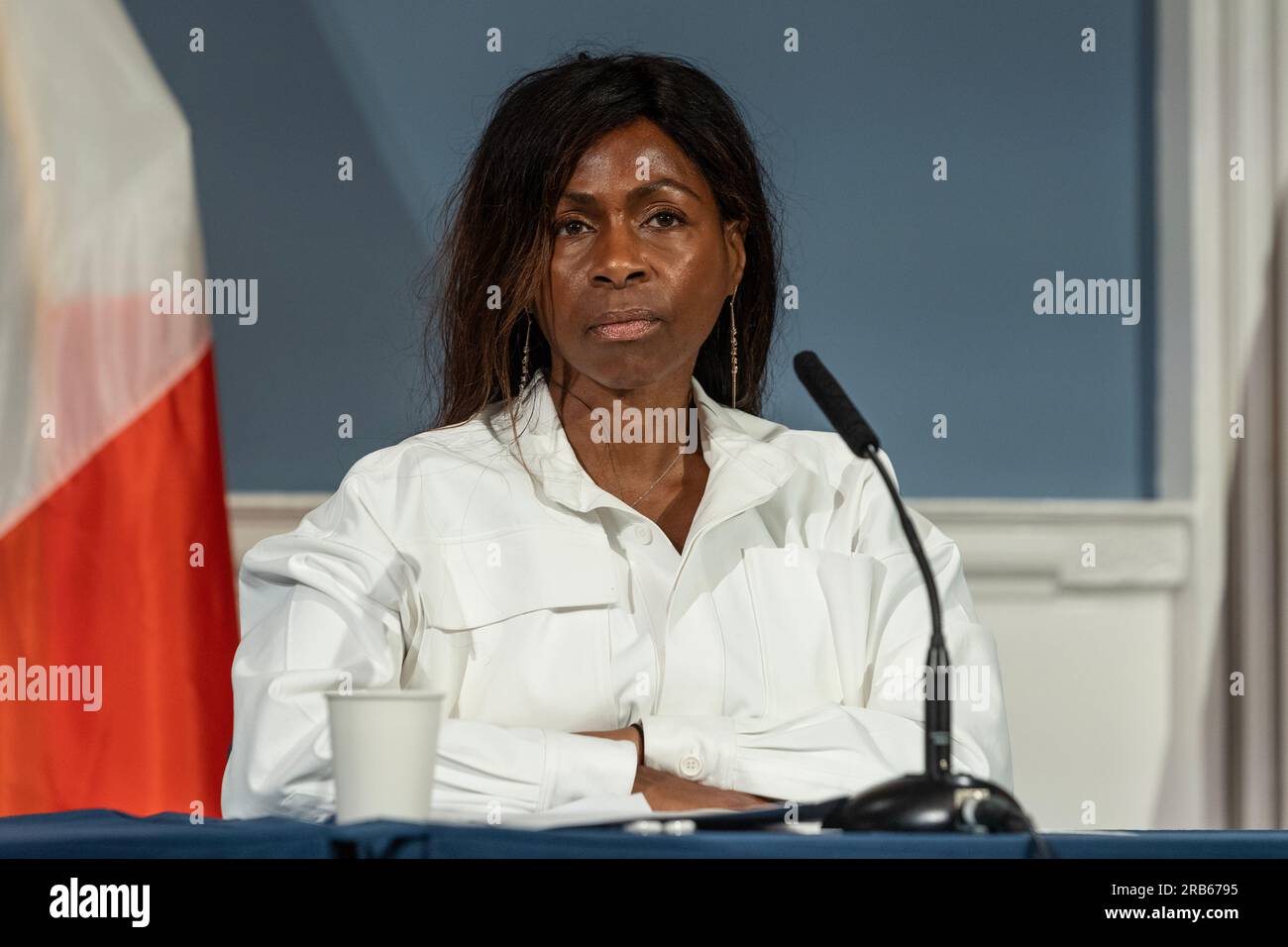 Nypd Deputy Chief Juanita Holmes Formerly Abused By Nypd Deputy Chief Juanita Holmes Formerly Abused By