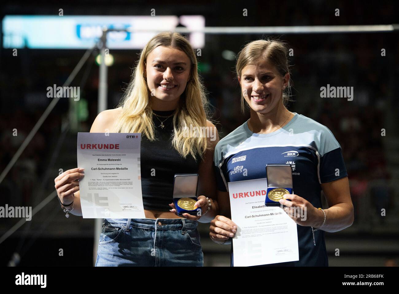 left to right Emma MALEWSKI and Elisabeth SEITZ receive the Carl ...
