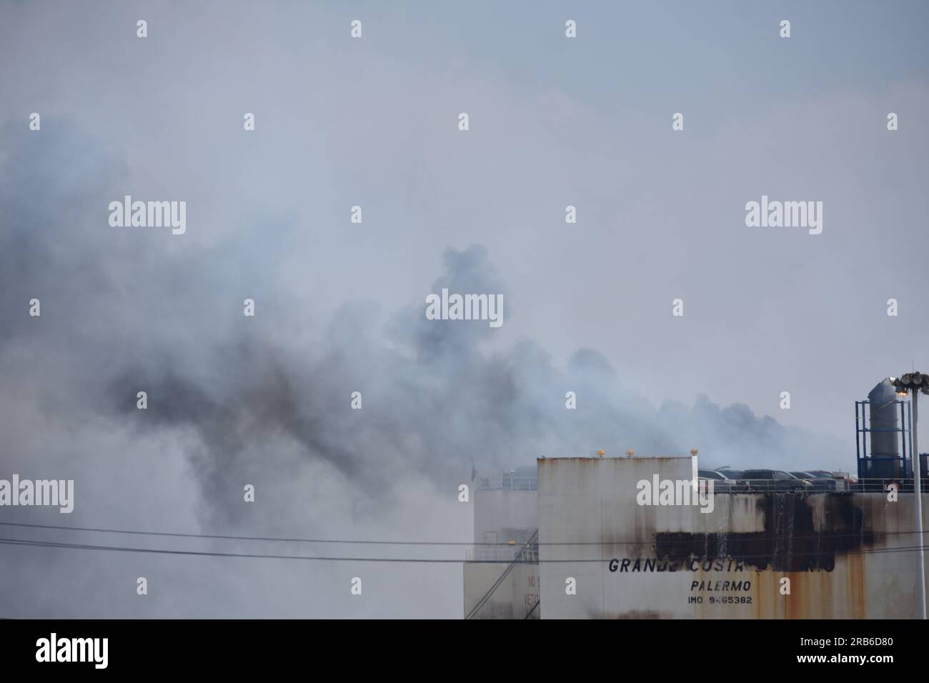 Newark, United States. 07th July, 2023. Heavy smoke proves as a ...