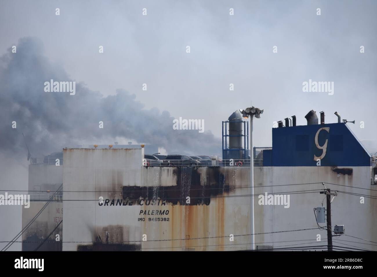 Newark, United States. 07th July, 2023. Heavy smoke proves as a ...