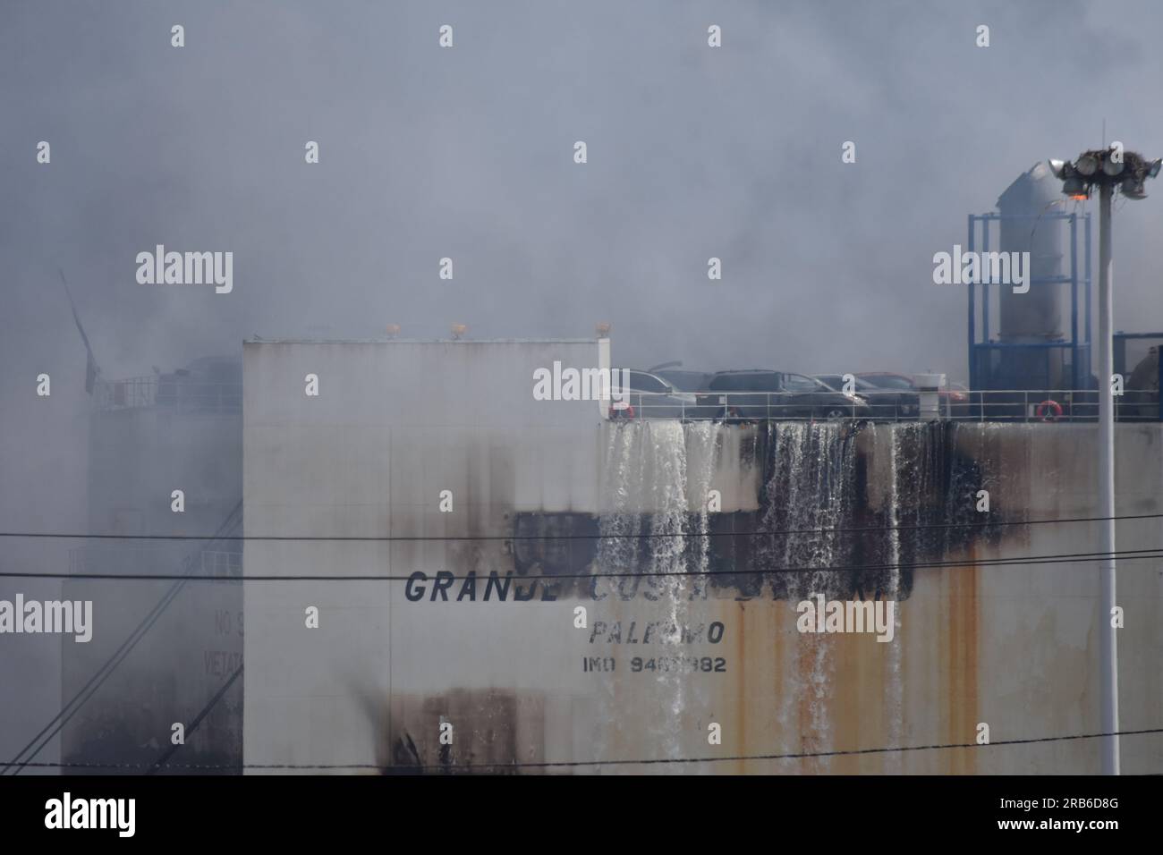 Fdny ship hi-res stock photography and images - Alamy
