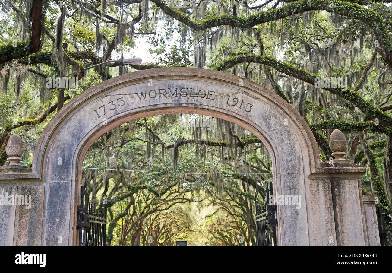 Entrance gate - Wormsloe Plantation, Savannah, Georgia Stock Photo - Alamy