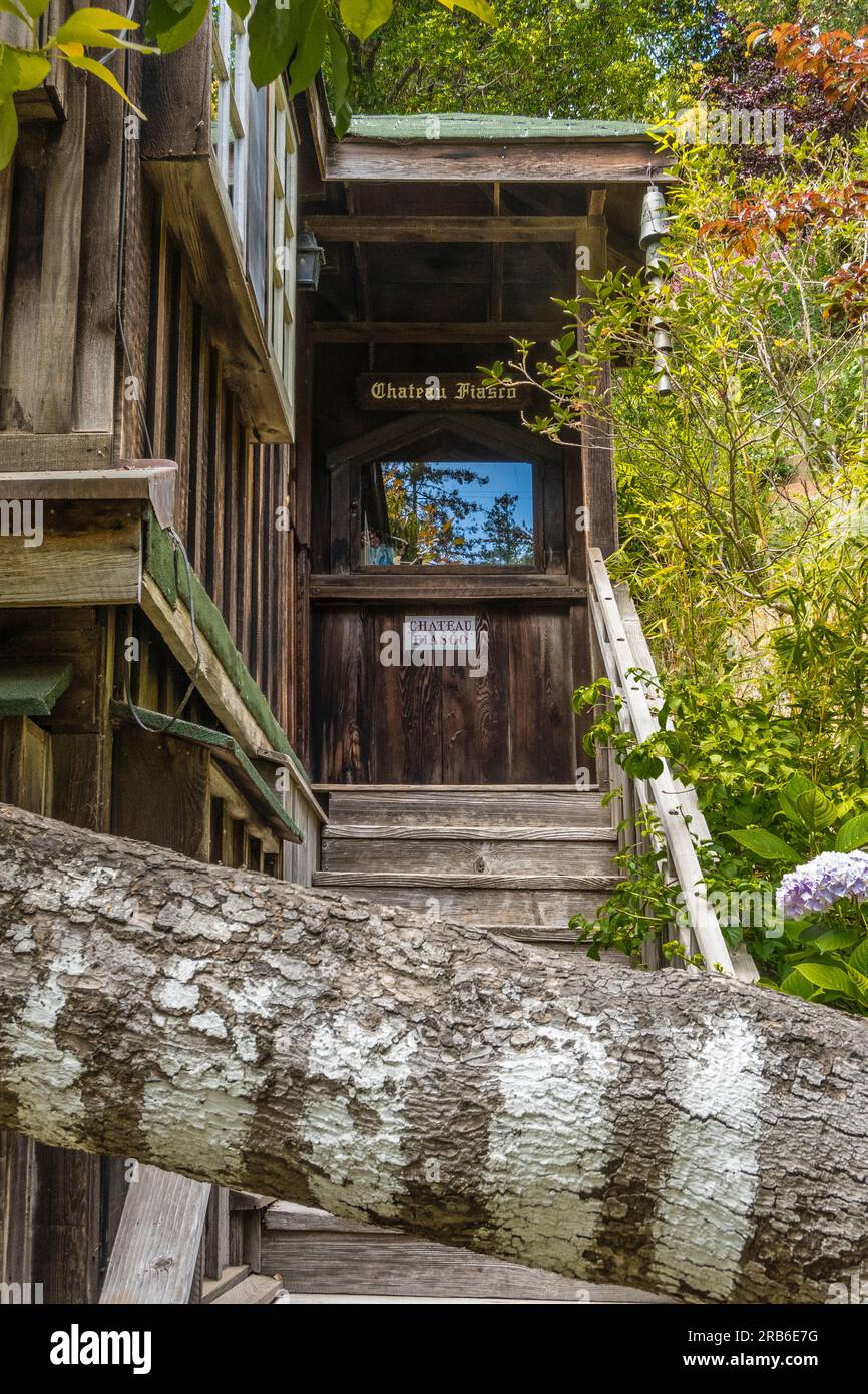 Historical rustic cabins at Deetjen's Big Sur Inn on highway 1 in Big ...