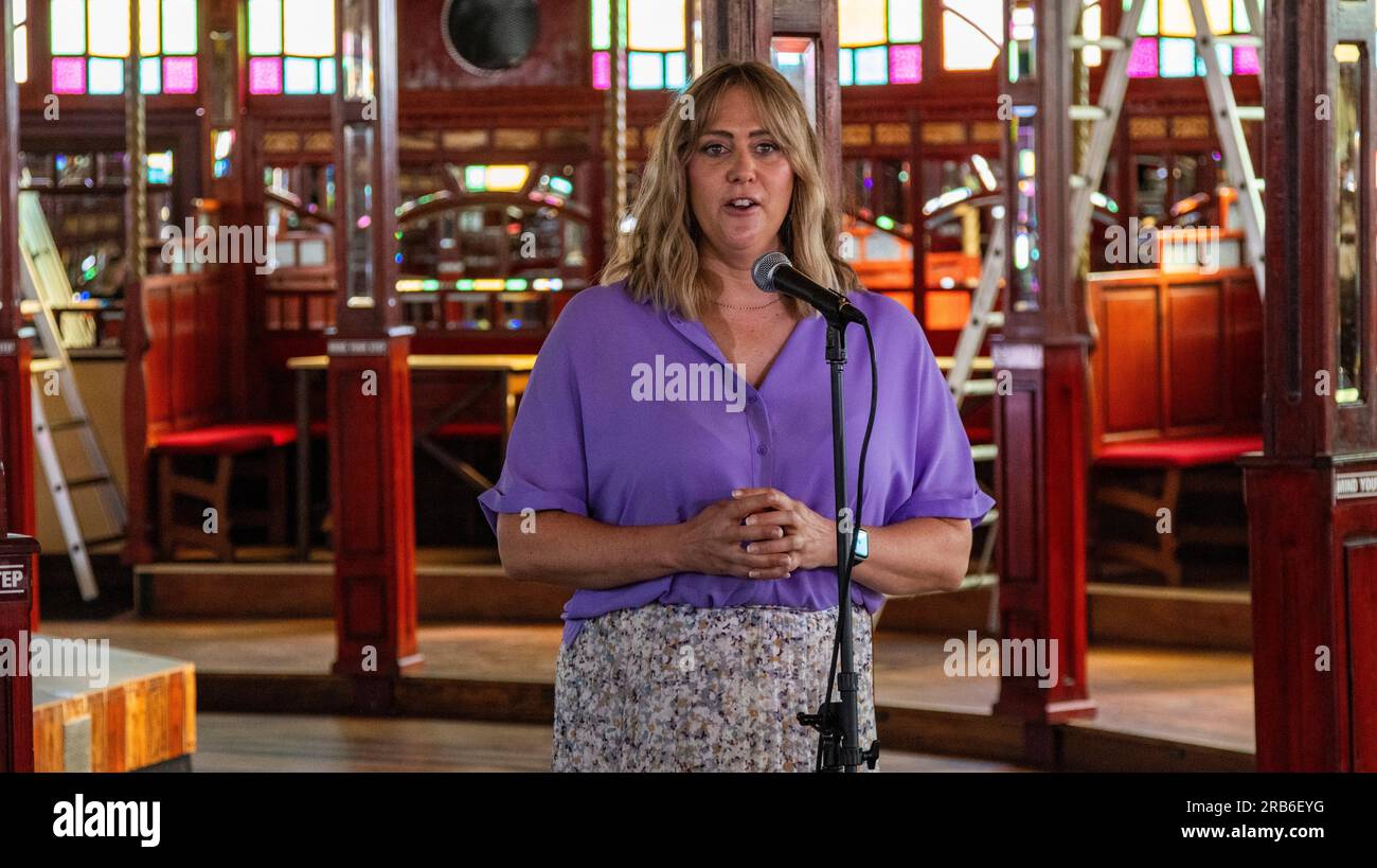 Quinn phillips hi-res stock photography and images - Alamy