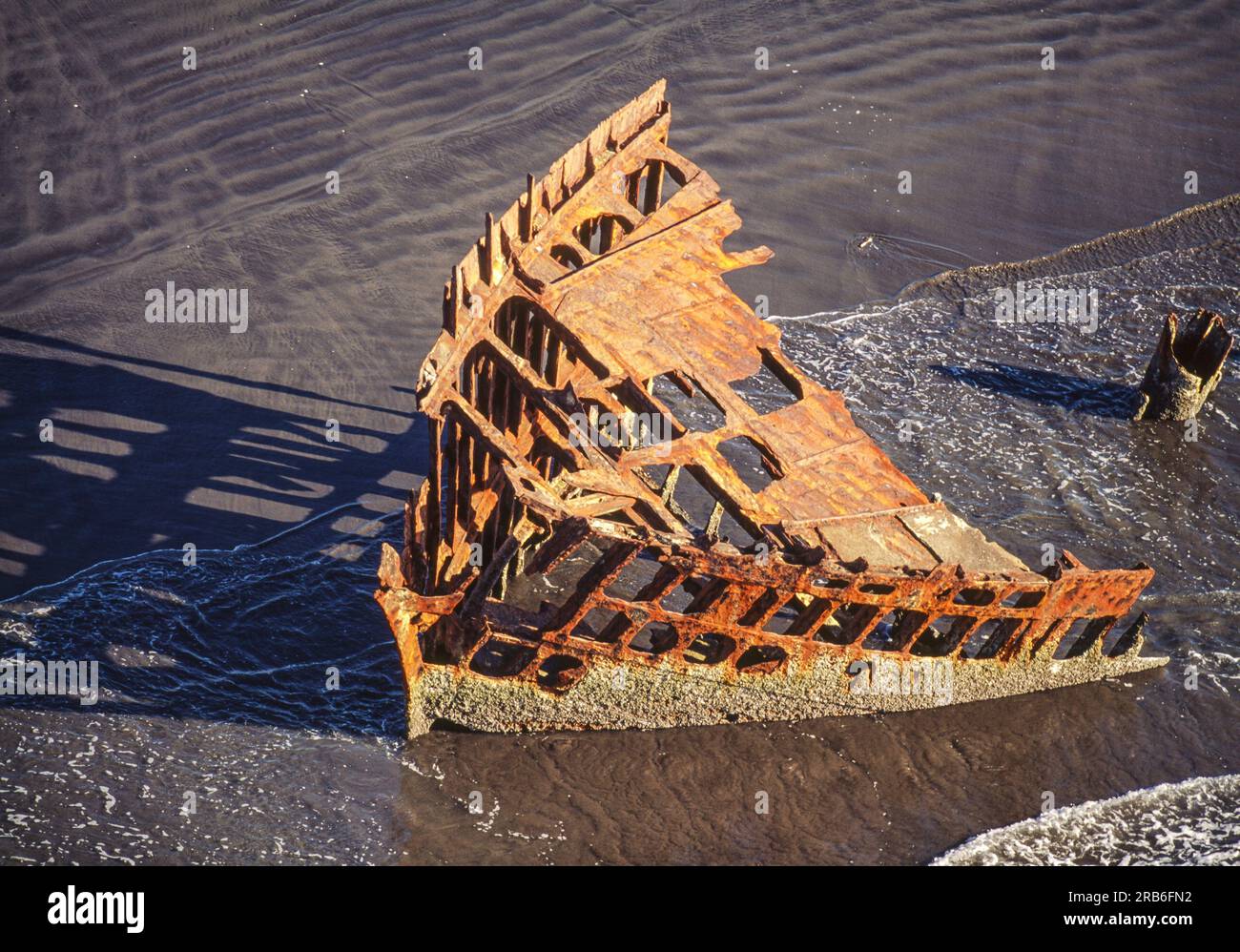 Peter iredale aerial hi-res stock photography and images - Alamy