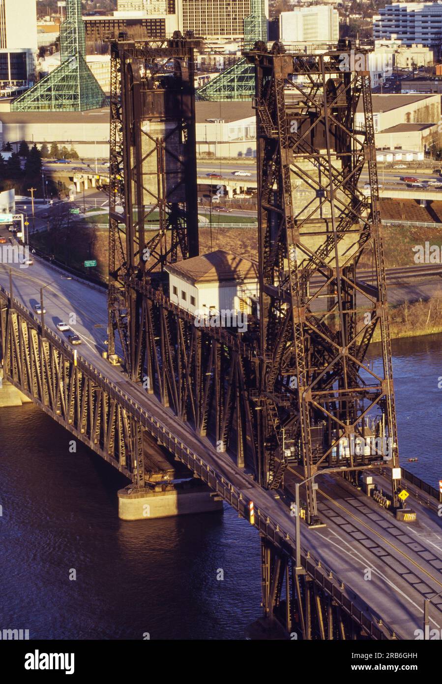 Portland aerial cityscape bridge hi-res stock photography and images ...
