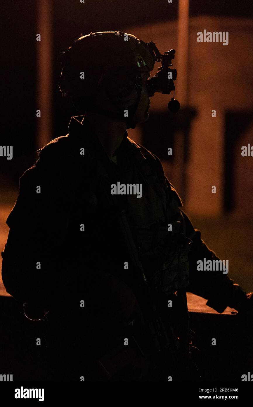 French army special forces command hi-res stock photography and images ...