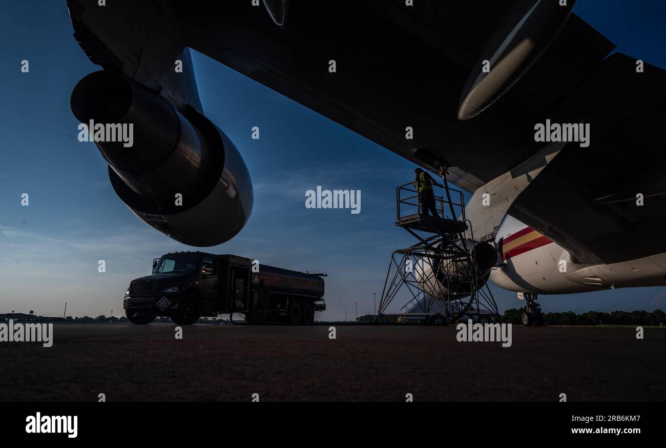 Airmen assigned to the 6th Air Refueling Wing refuel a Boeing 747 at ...